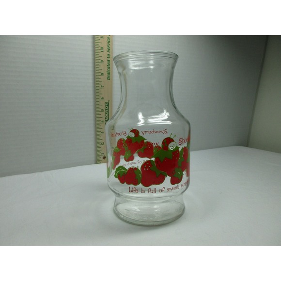 The Unbranded Brand | Dining | Vintage Strawberry Shortcake Pitcher ...